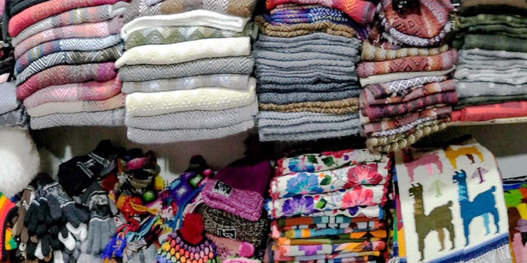 Peruvian Wool Scarfs: A Classic and Stylish Staple - Peruvian Blog